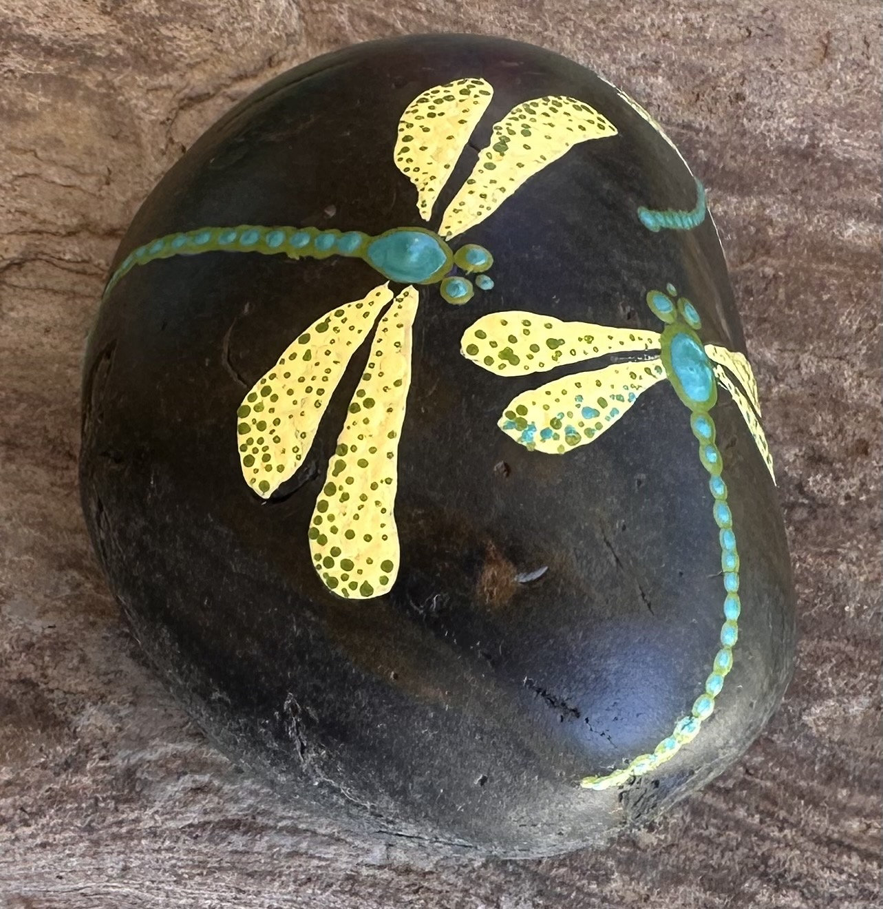 Yellow Winged Dragonflies Paperweight Rock Art Painted Rocks Dragonfly ...
