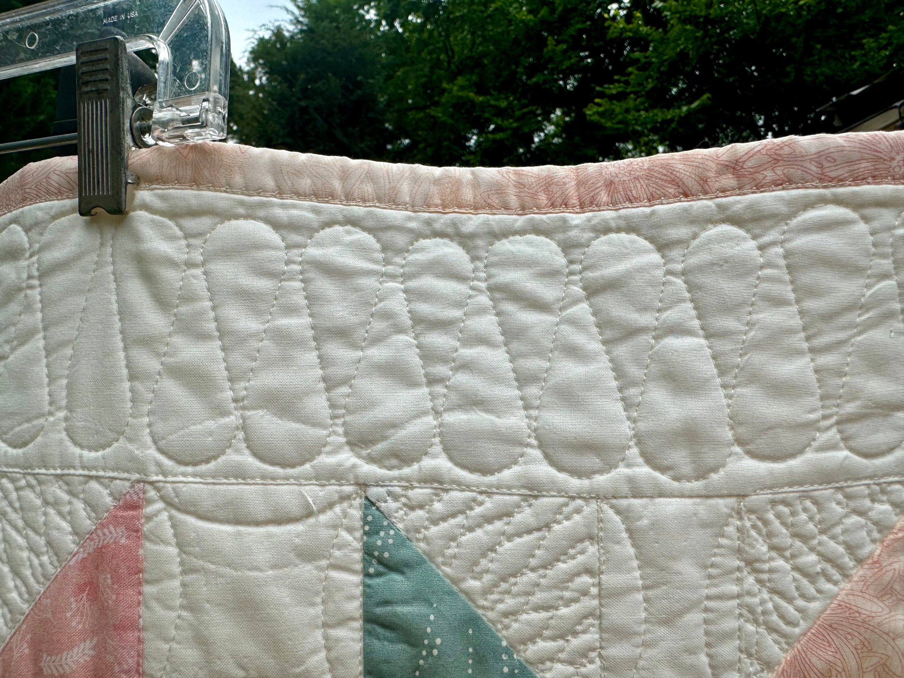 Cozy Shoo Fly Crib Quilt in Cream, Muted Pink, Green and Corals. - Etsy