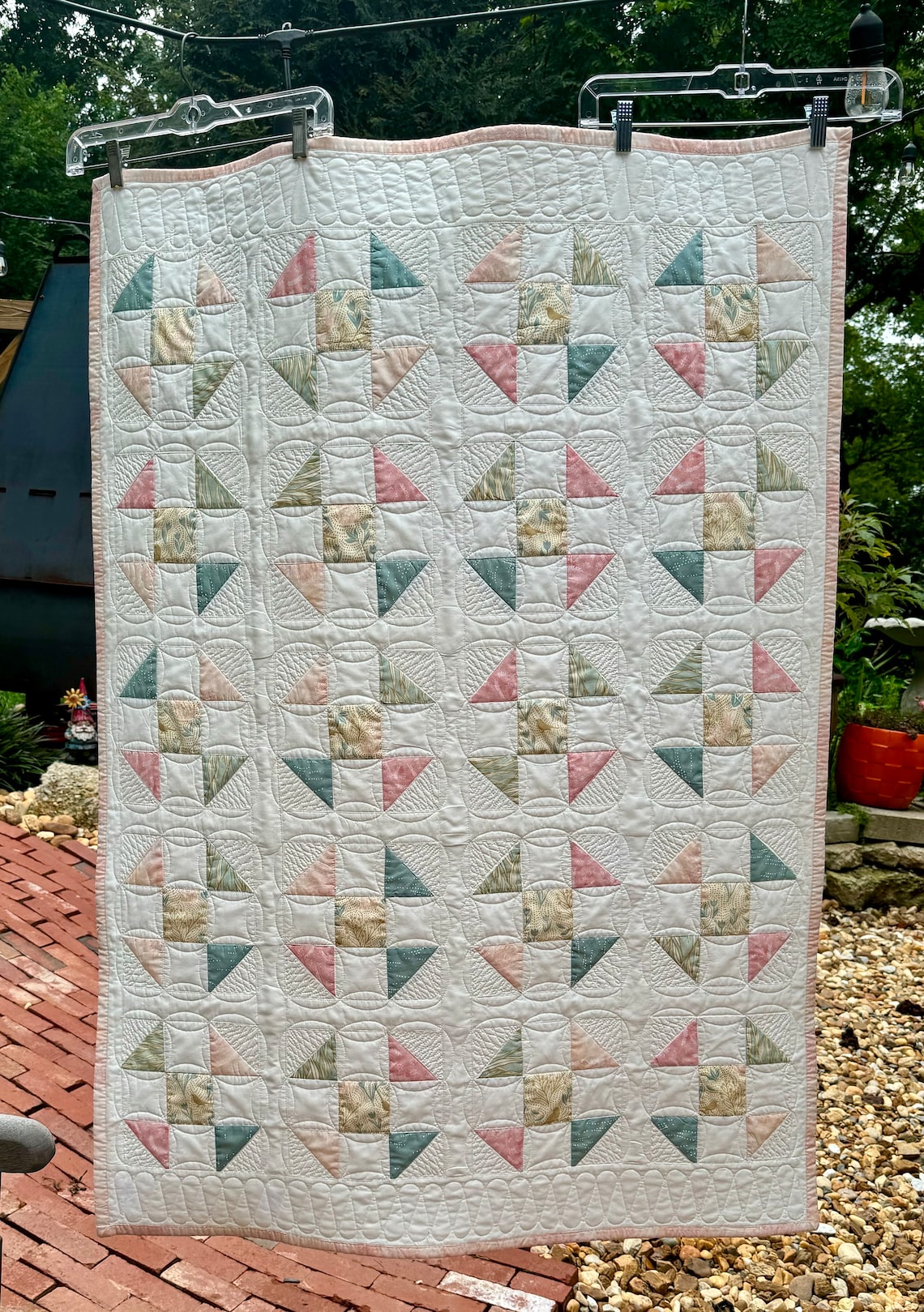 Cozy Shoo Fly Crib Quilt in Cream, Muted Pink, Green and Corals. - Etsy