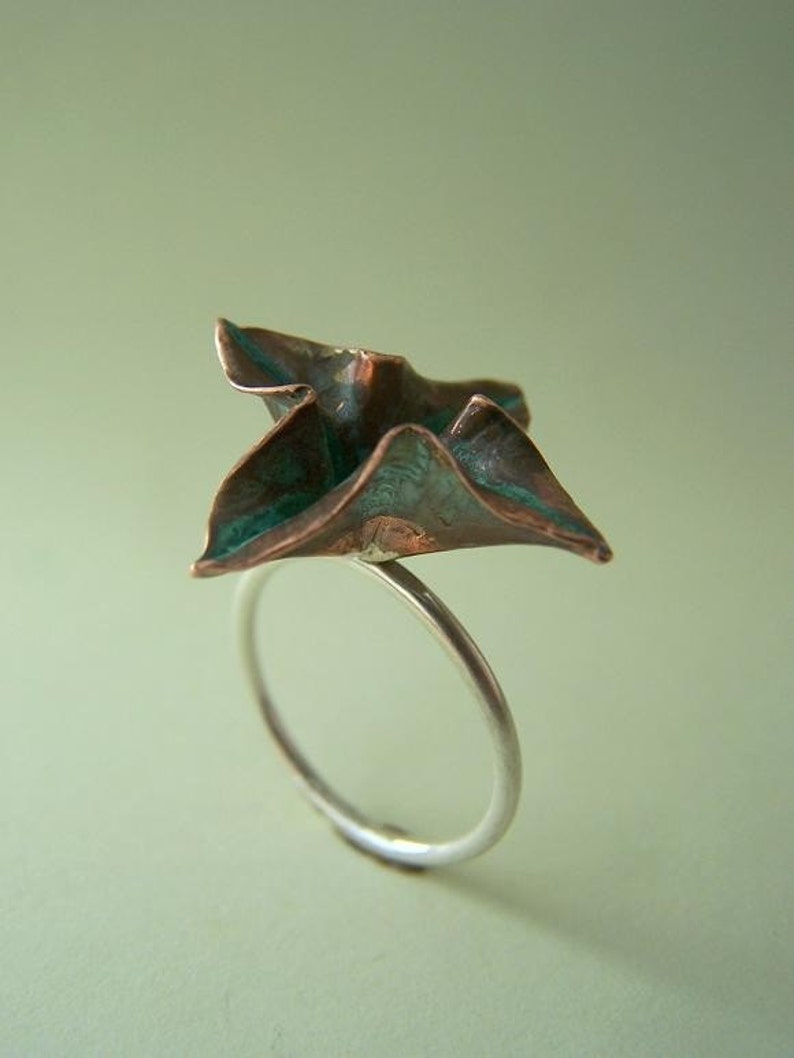 Foldformed Flower Ring | Etsy