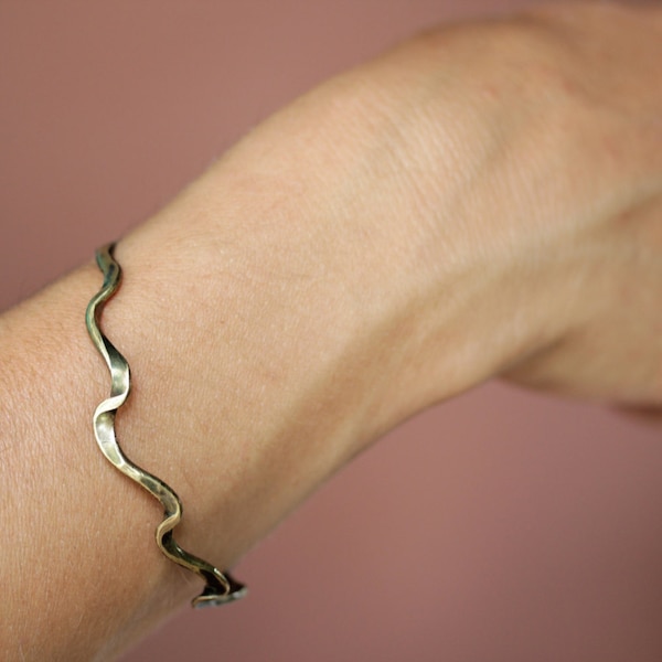 Ribbon Bangle - Etsy