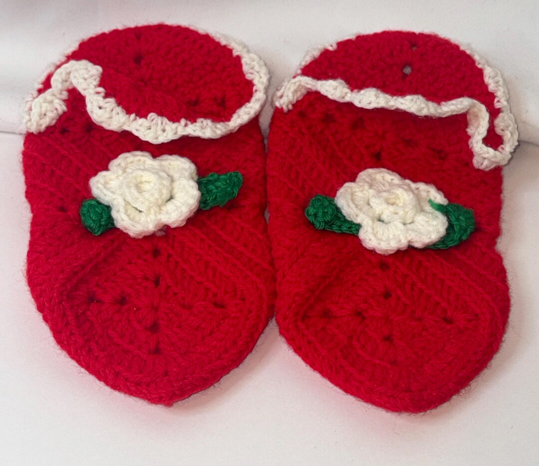 Hand Made Chrochet Mrs Claus Women’s Red Christmas Slippers Shoes Size ...