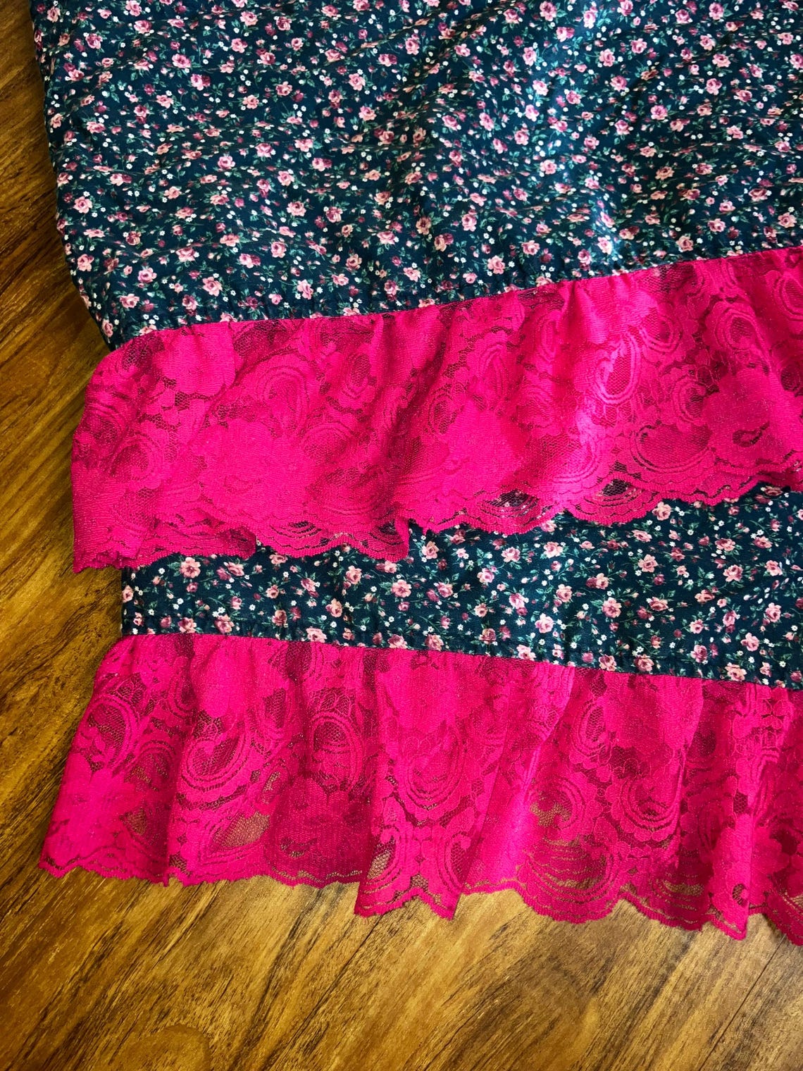 Rare Y2K 90s Set of Two Window Valances Vintage Floral & Hot Pink 134 ...