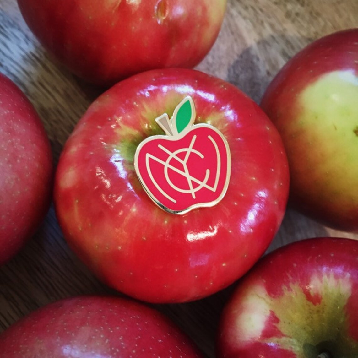 The Big Apple - Hard Enamel Lapel Pin - Etsy
