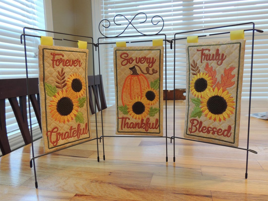 Forever Grateful Trifold Table Decor - Etsy