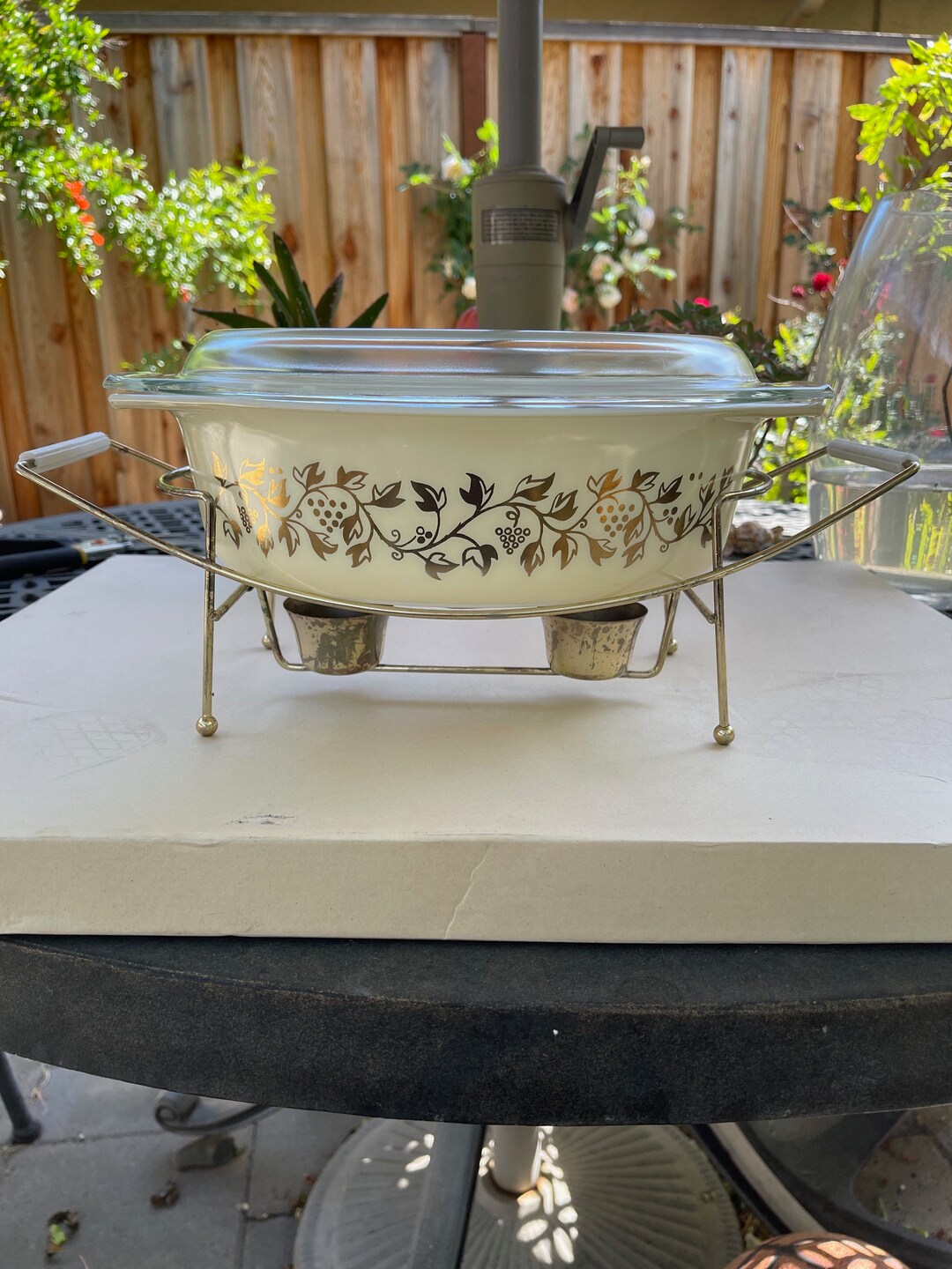 Pyrex Promotional Golden Grapes 045 2 1/2qt. Oval Casserole, Clear Lid ...