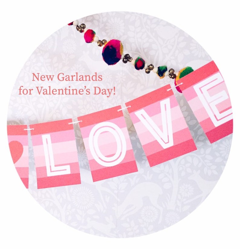 Hugs & Kisses Valentine's Day Paper Garland, Valentine Decor, Valentine ...