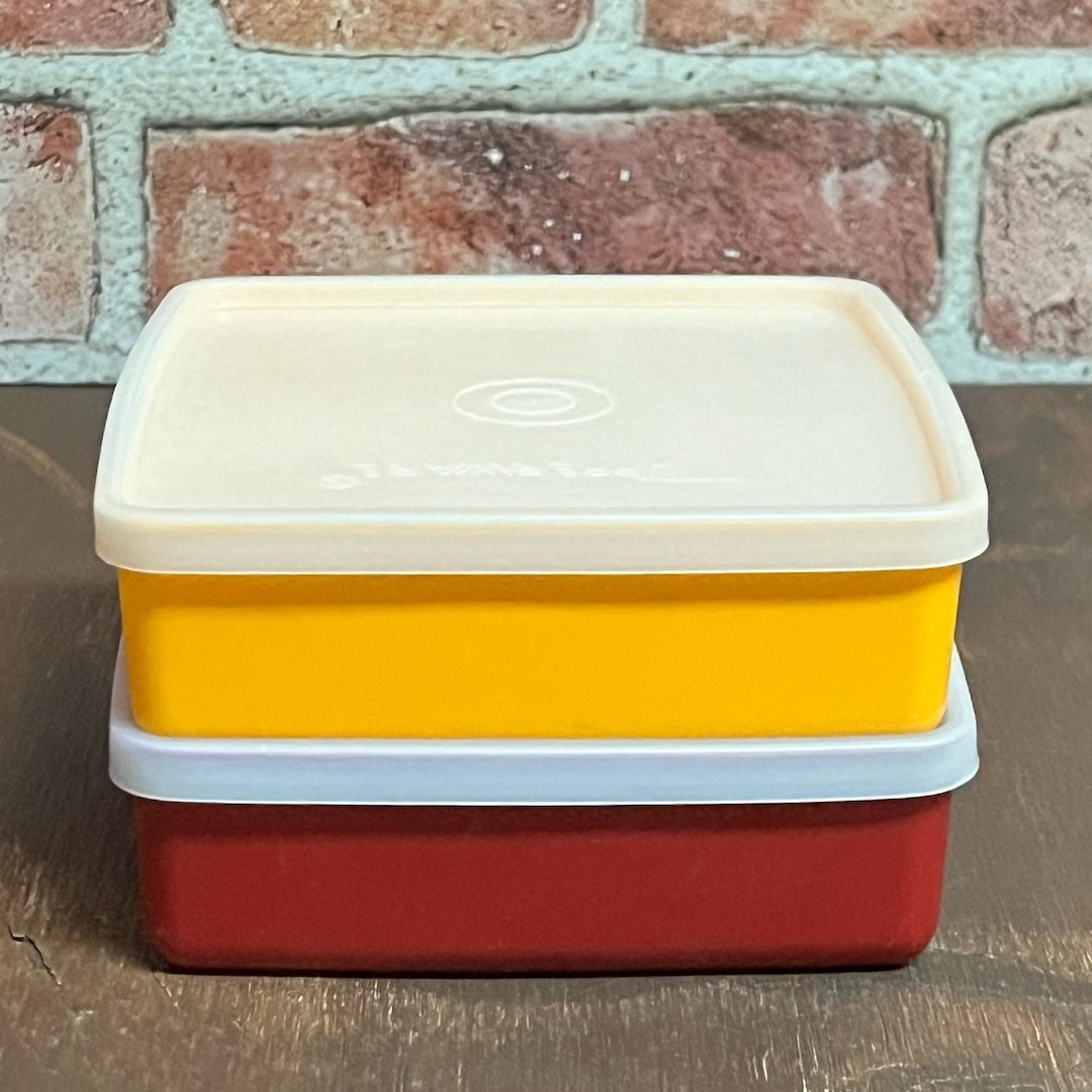 Tupperware Sandwich Containers Set of 2 670 Series in Red/yellow VTG Ca ...