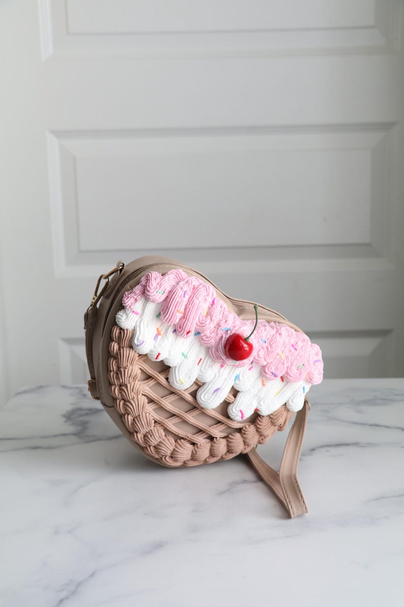 Buttercream Fake Cake Purse: Crossbody Bag for Ice Cream Lovers - Etsy