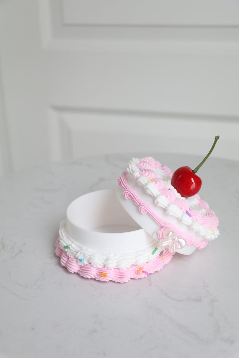 Handmade Mini Fake Cake Trinket Jewelry Box, Confetti Decoration - Etsy