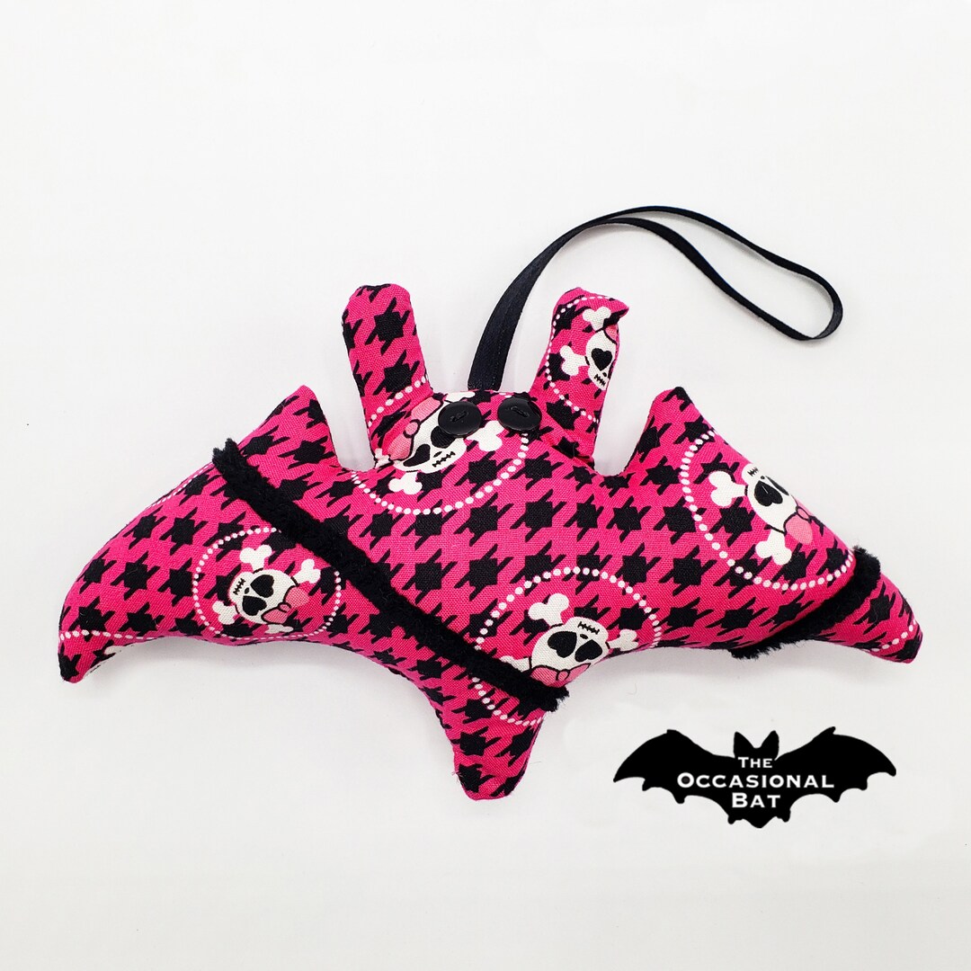 Pink and Black Houndstooth Plaid Skull Bat Ornament (minibat) - Etsy