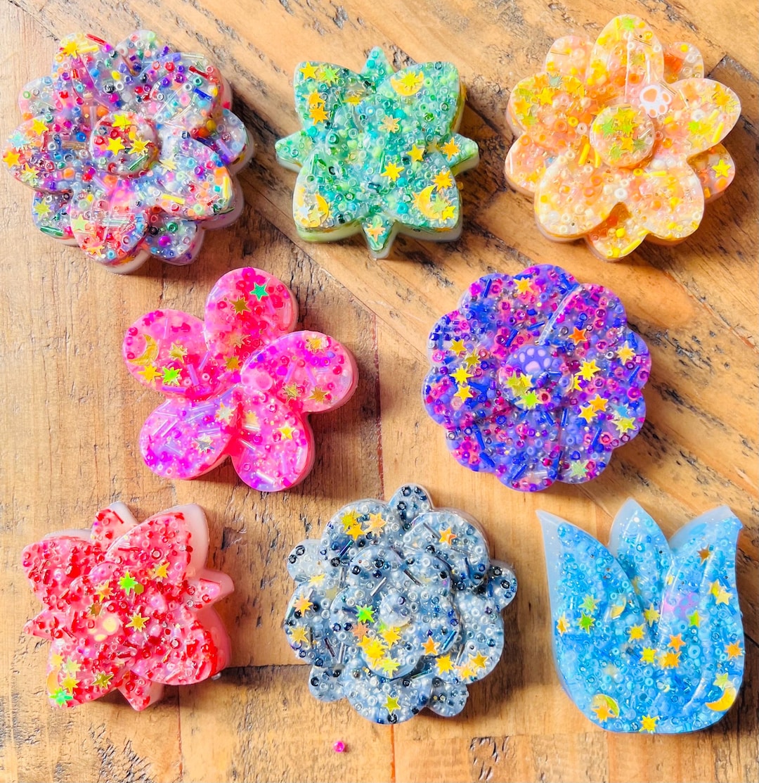 FLOWER Picky Pad 8 Colour Options Latex Free Neurodiverse Stimming Nail ...