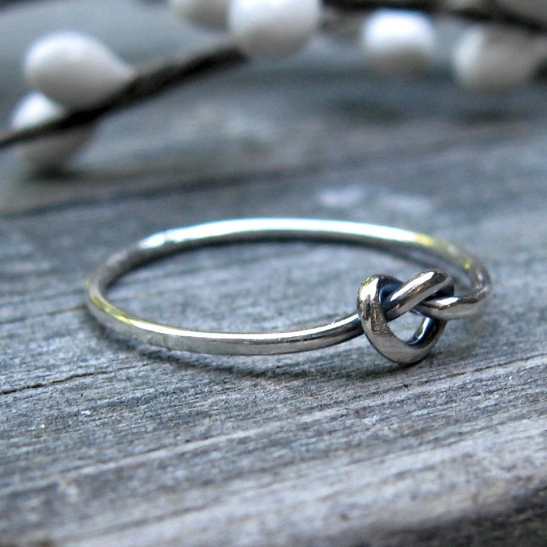Tiny Knot Ring / Sterling Silver Knot Ring / Love Knot Ring / - Etsy