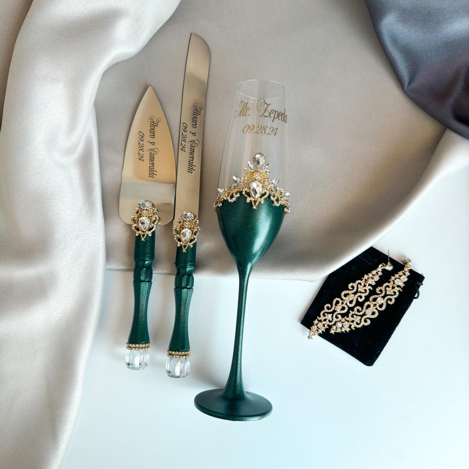 Emerald Green Quinceañera Champagne Flute & Cake Server Set - Etsy
