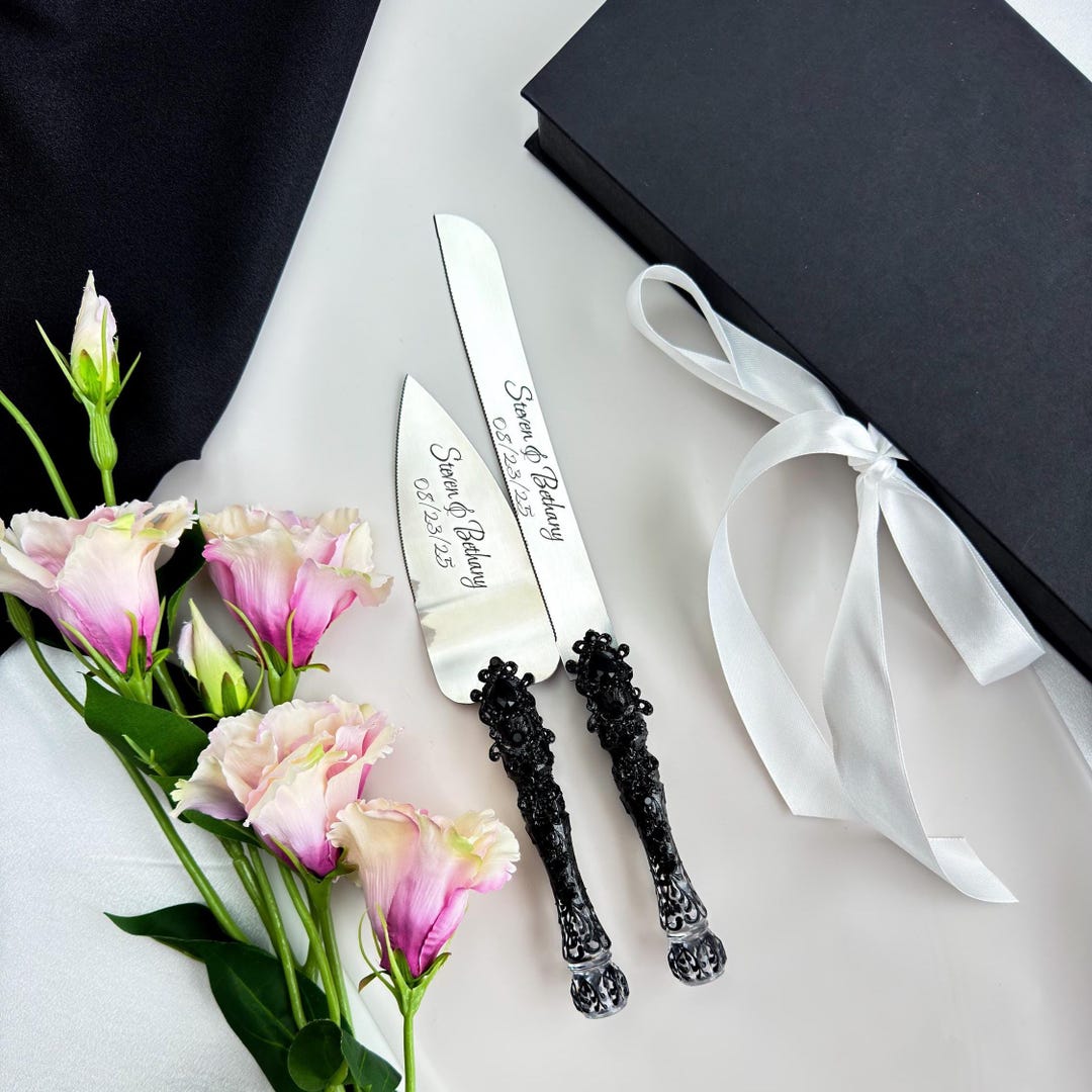 Personalized Gothic Wedding Cake Cutting Set, Black Cake Knife and ...