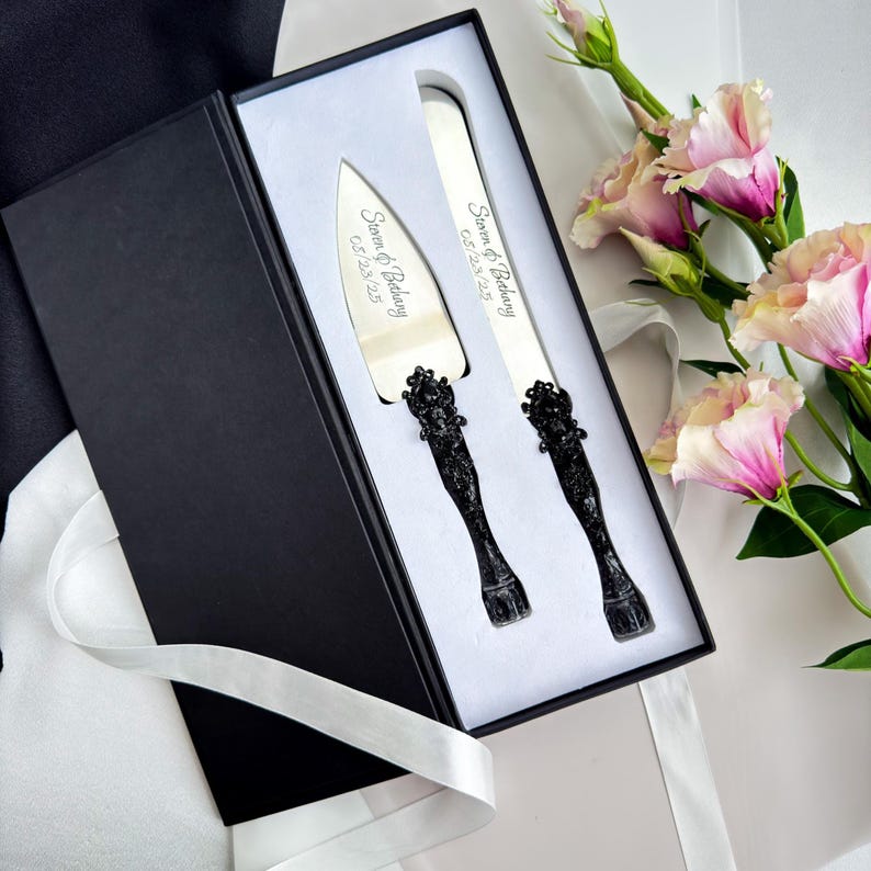 Personalized Gothic Wedding Cake Cutting Set, Black Cake Knife and ...