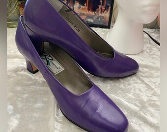 Vintage Women's Pumps - Etsy