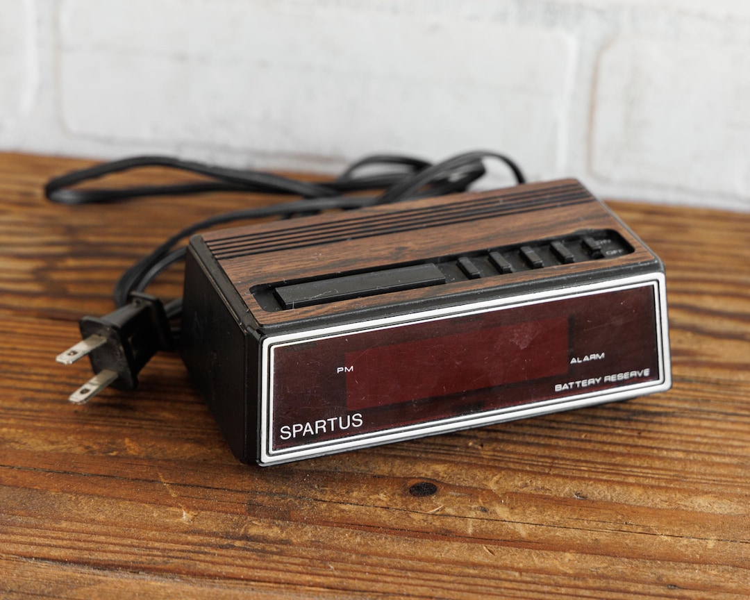 Vintage Wood Grain Spartus Alarm Clock - Model 1108 - Etsy