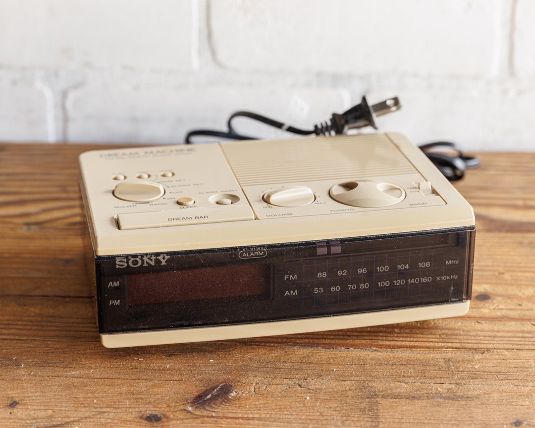 Vintage Sony Dream Machine - Cream and Wood Grain - AM/FM Radio and ...