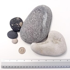 Rare Set of 5 Decorative Stones Naturally Sharped and Carefully Matched ...
