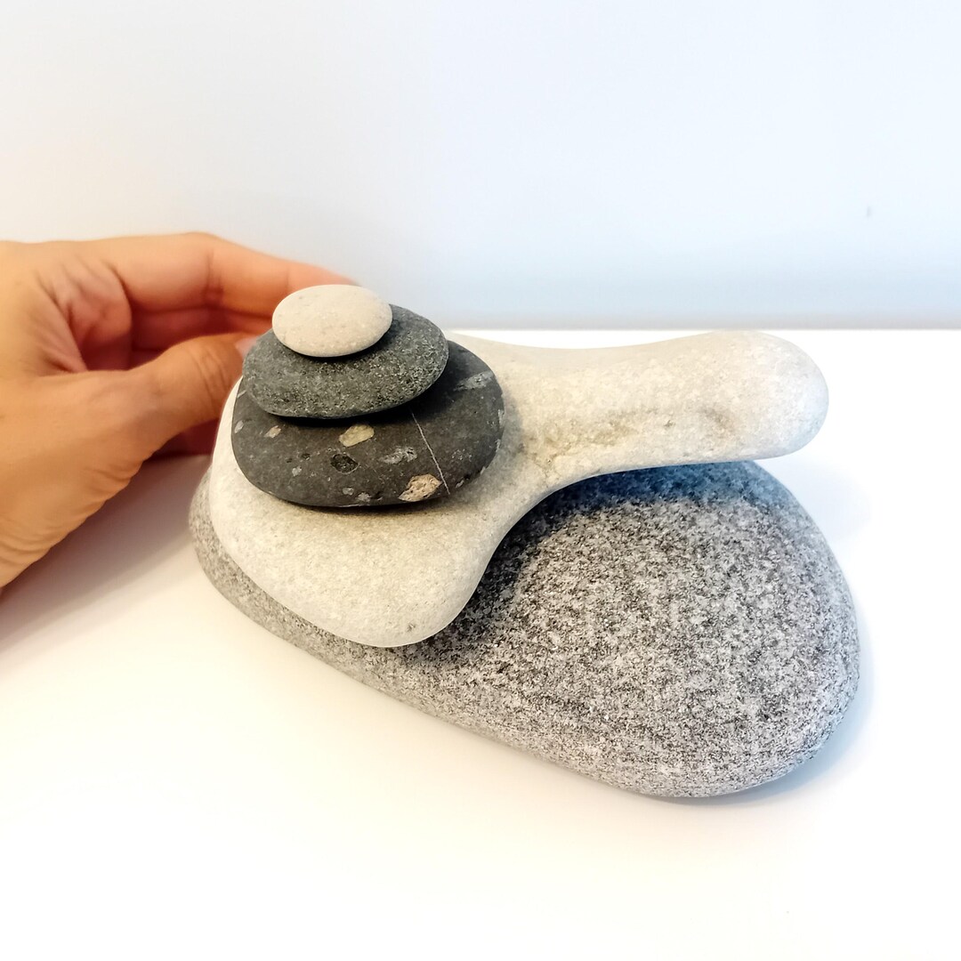 Rare Set of 5 Decorative Stones Naturally Sharped and Carefully Matched ...