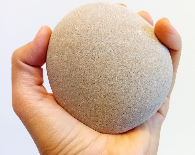 Rare White Flat Round Stone 3,1"x 3,3" for Painting Naturally Sharped ...