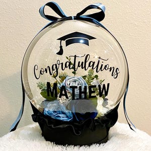Personalized Graduation Balloon Gift: Handmade Floral Arrangement - Etsy