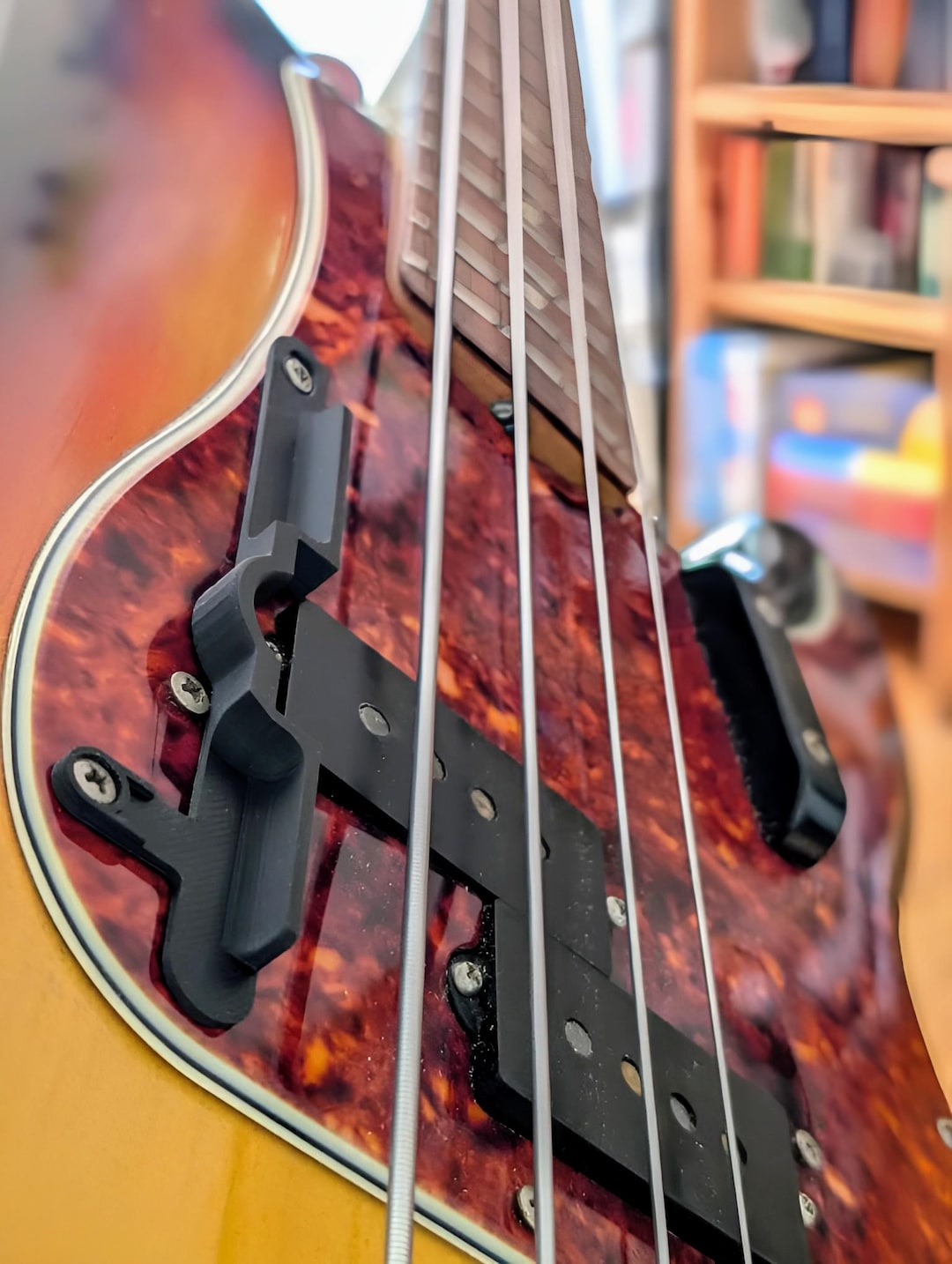 Precision Bass Thumb Rest, P Bass Thumb Rest, Ergonomic Bass Thumb Rest ...