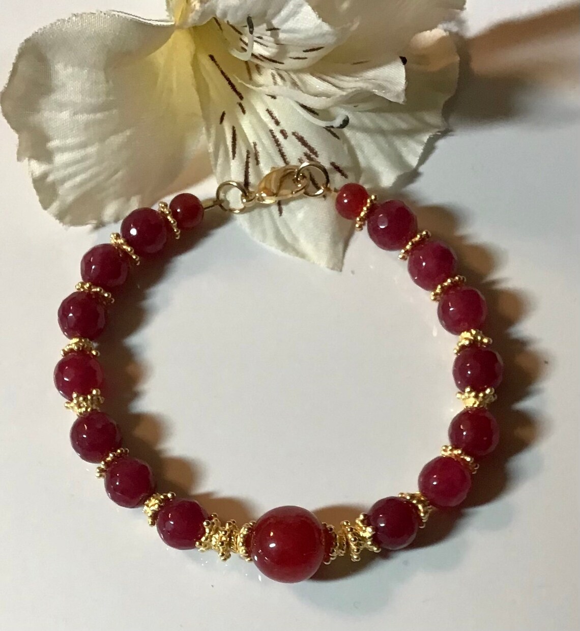 Red Chinese Jade Bracelet 22K Beadcaps/spacers - Etsy