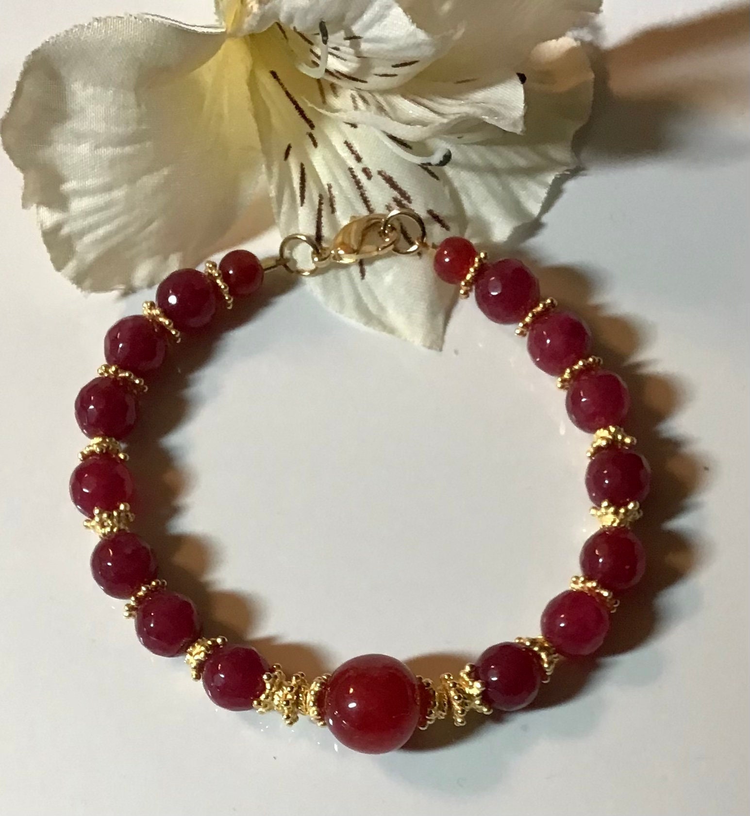 Red Chinese Jade Bracelet 22K Beadcaps/spacers - Etsy