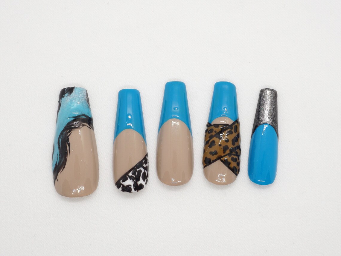 Nanami Press on Nail Set - Etsy