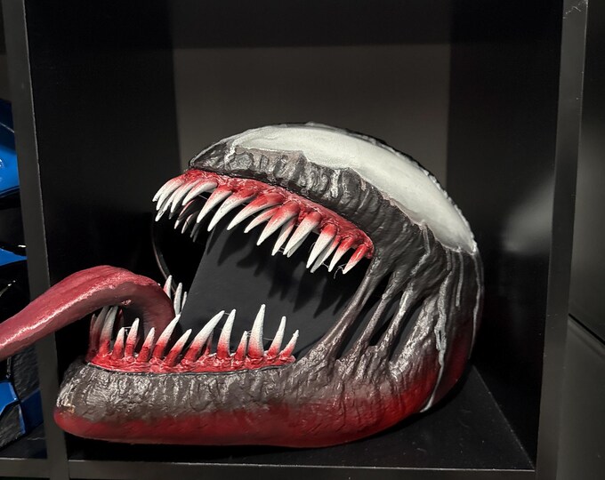 3D Printed Carnage Helmet - Etsy