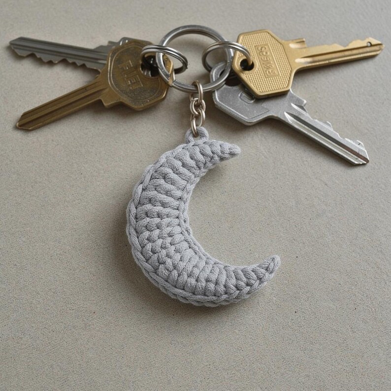 Handmade Crochet Crescent Moon Keychain | Celestial Yarn Moon Bag Charm ...