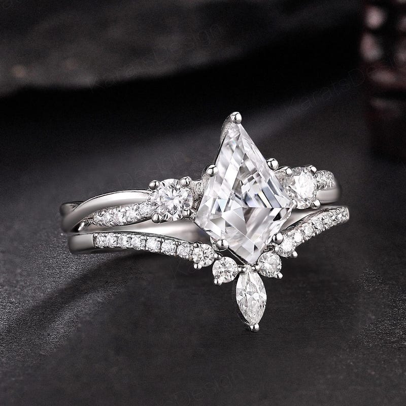Kite Diamond Ring - Etsy