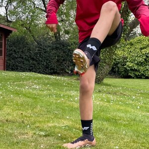 Maestro Futbol Grip Socks (black) - Etsy