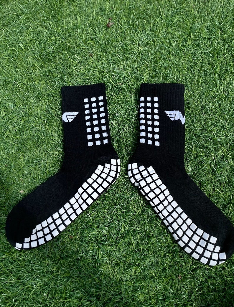 Maestro Futbol Grip Socks (black) - Etsy
