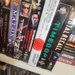 Retro VHS Rental Clamshell Case – Blockbuster & Hollywood Video ...