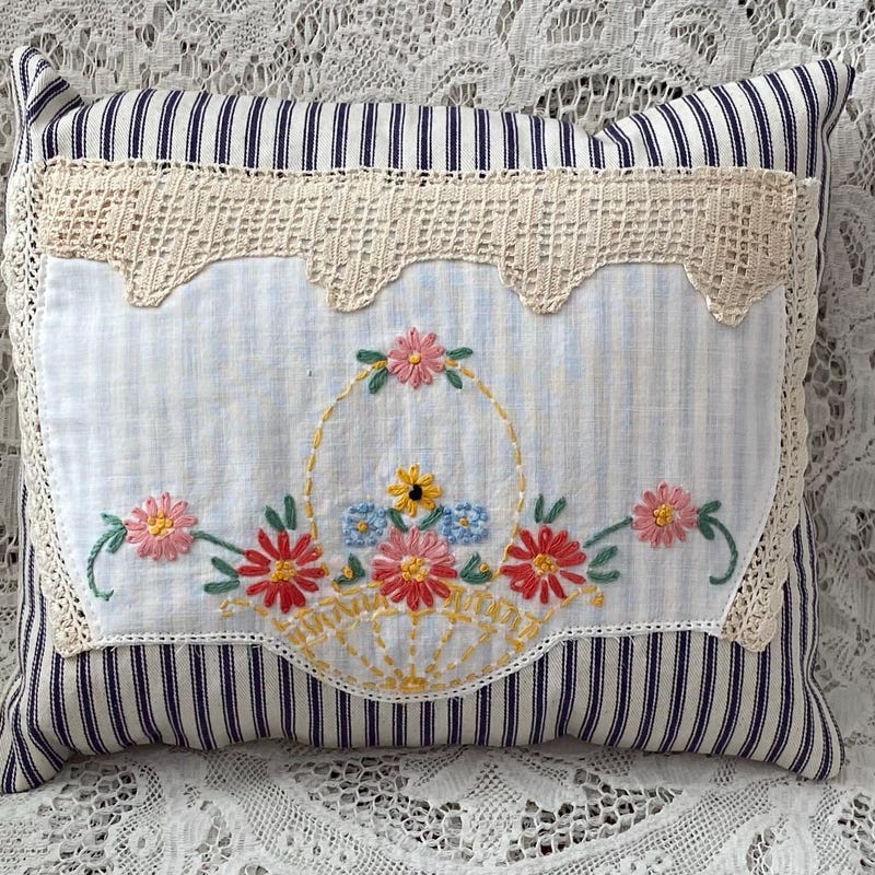 Vintage Lace Pillow - Etsy