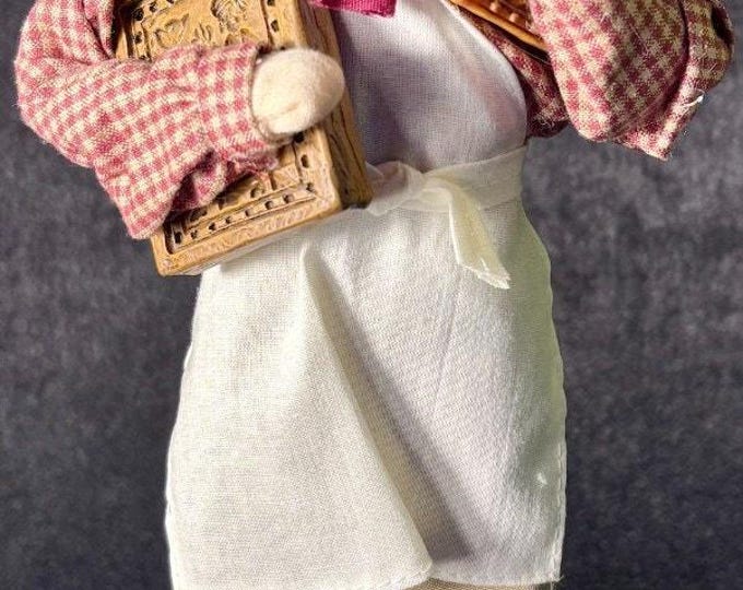 Byers Choice for Williamsburg Colonial Baker Man With Molds Dated 2004 ...