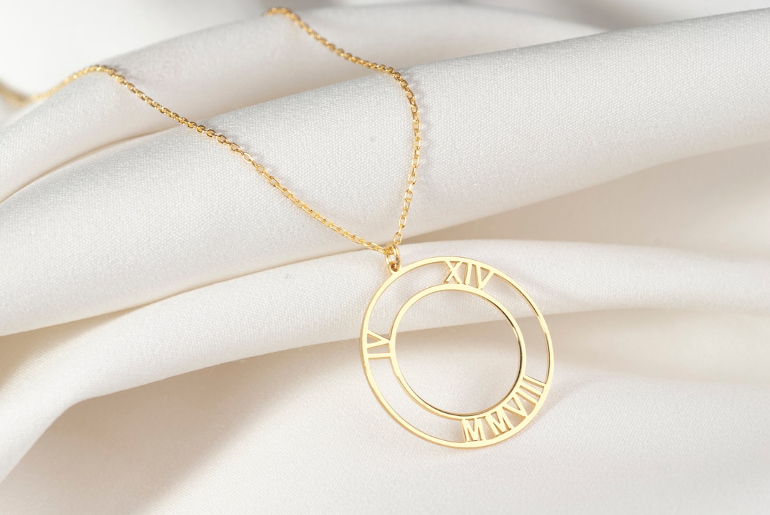 Minimalist Circular Roman Numeral Necklace, Customizable Pendant, Roman ...