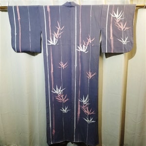 Vintage Japanese Kimono Silk Womans Kimono Authentic Rozome Roketsuzome ...