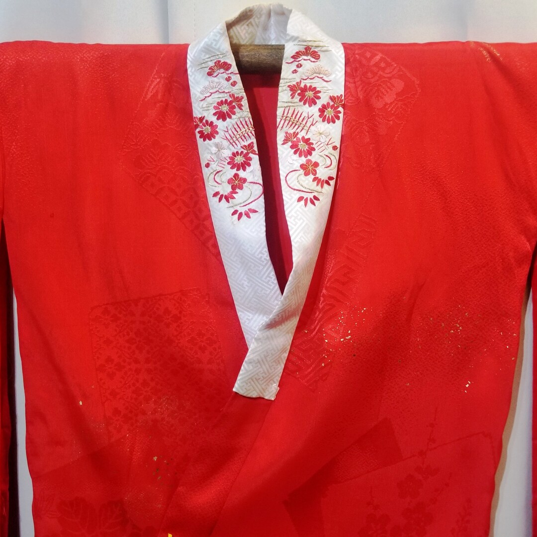 Vintage Japanese Girl's Kimono Robe Red Juban Underkimono - Embroidered ...