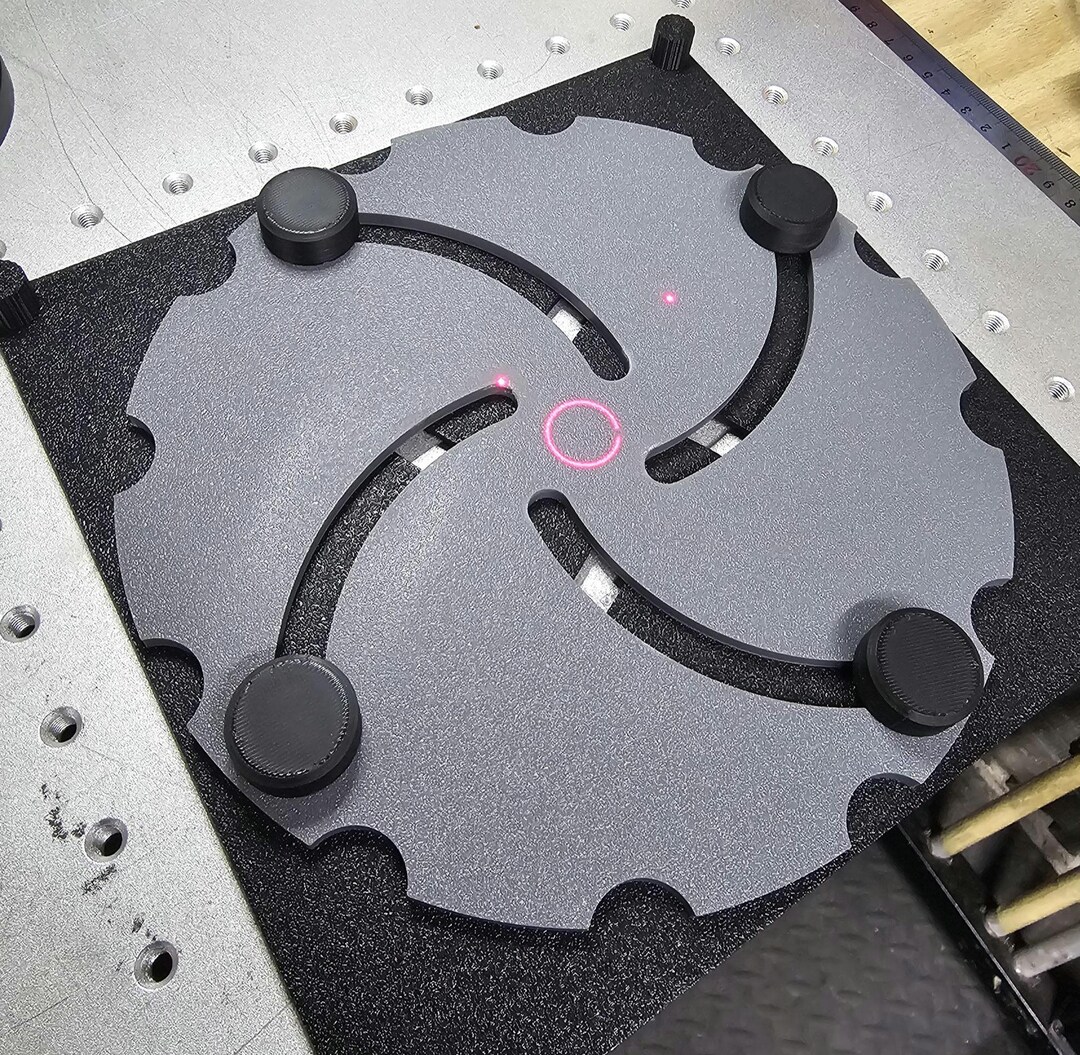 Self-centering Fiber Laser Jig 200mm X 200mm Mounting Works for 25mm ...