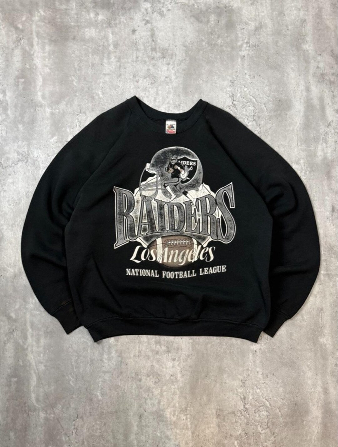 Vintage 90s Los Angeles Raiders NFL Helmet Graphic Spellout Sweatshirt ...