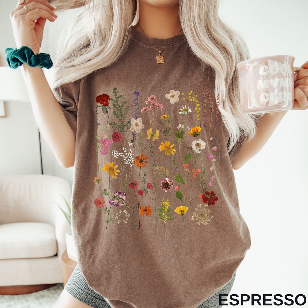 Pressed Flowers Tshirt, Vintage Pressed Wildflower Tee, Boho Wild ...