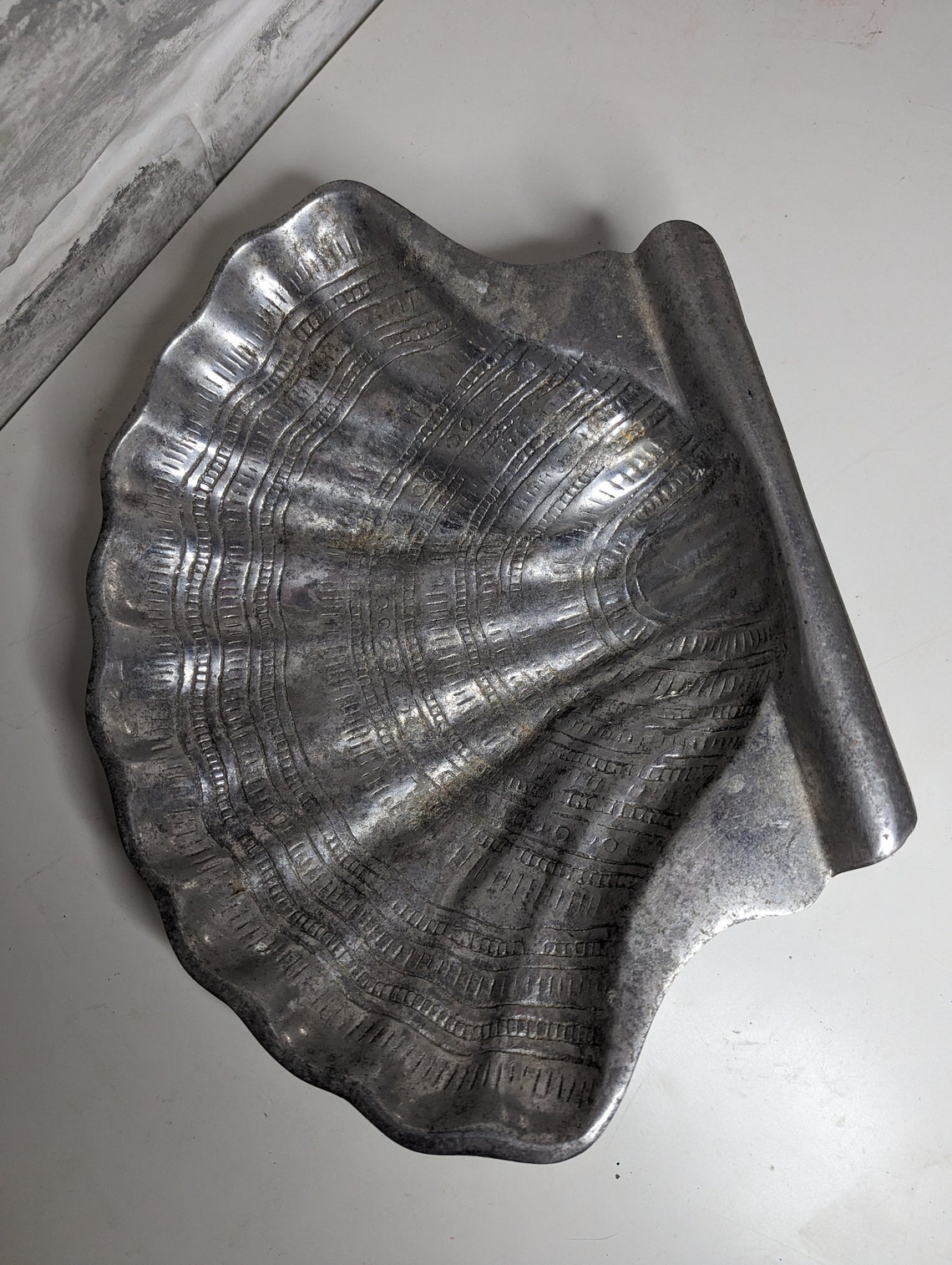 Vintage Metal Pewter Seashell Bowl Clam Scallop Shell Bowl Serving Dish ...