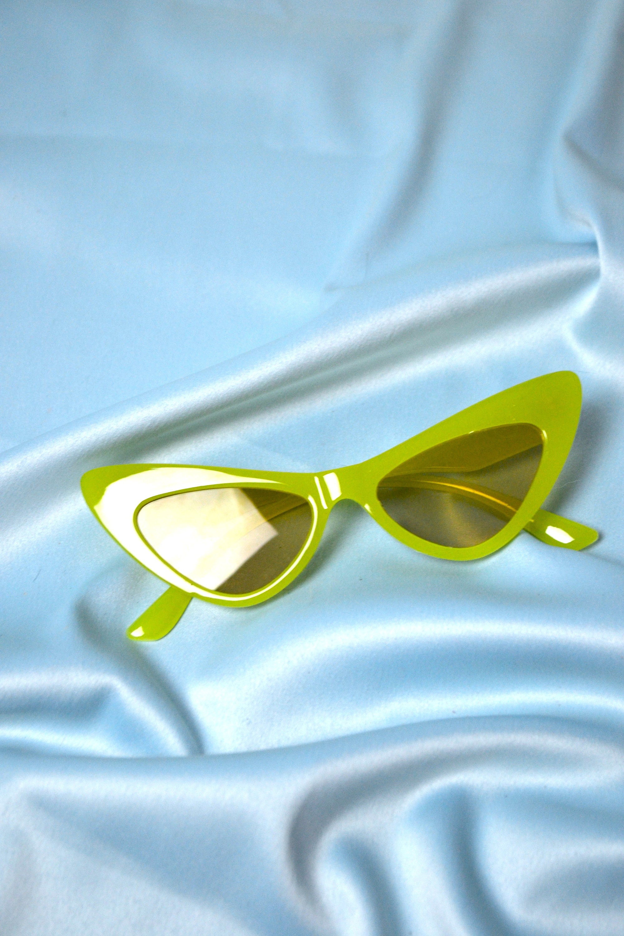 BRAT Lime Green Chartreause Brat Era Cat Eye Sunglasses - Etsy