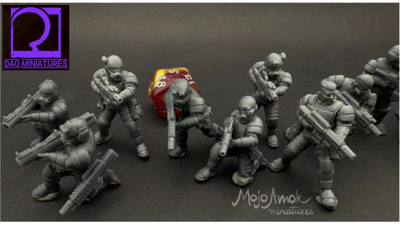 Global Defense Heavy Infantry Miniature: Sci-fi Wargame Figure (28mm ...