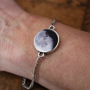 My Moon Bracelet - Custom Moon Date Jewellery - Birthday or Anniversary ...
