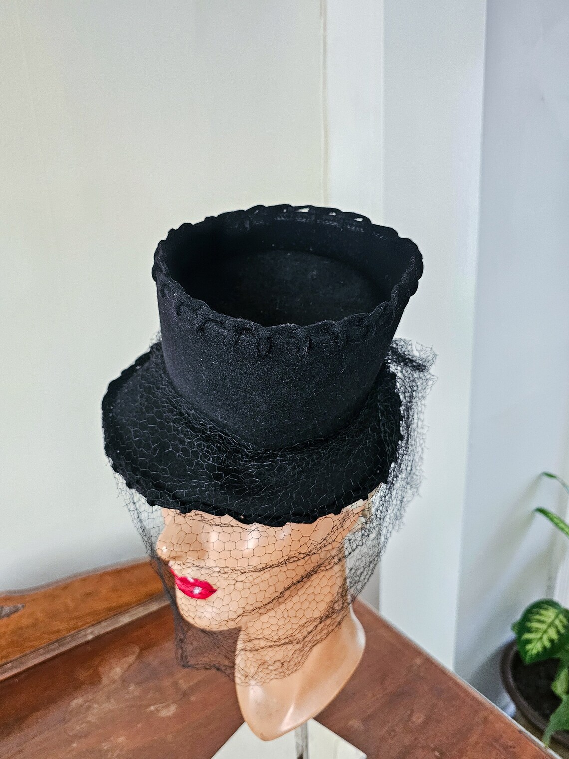 Late 1930s Top Hat Style Felt Tilt Hat - Etsy